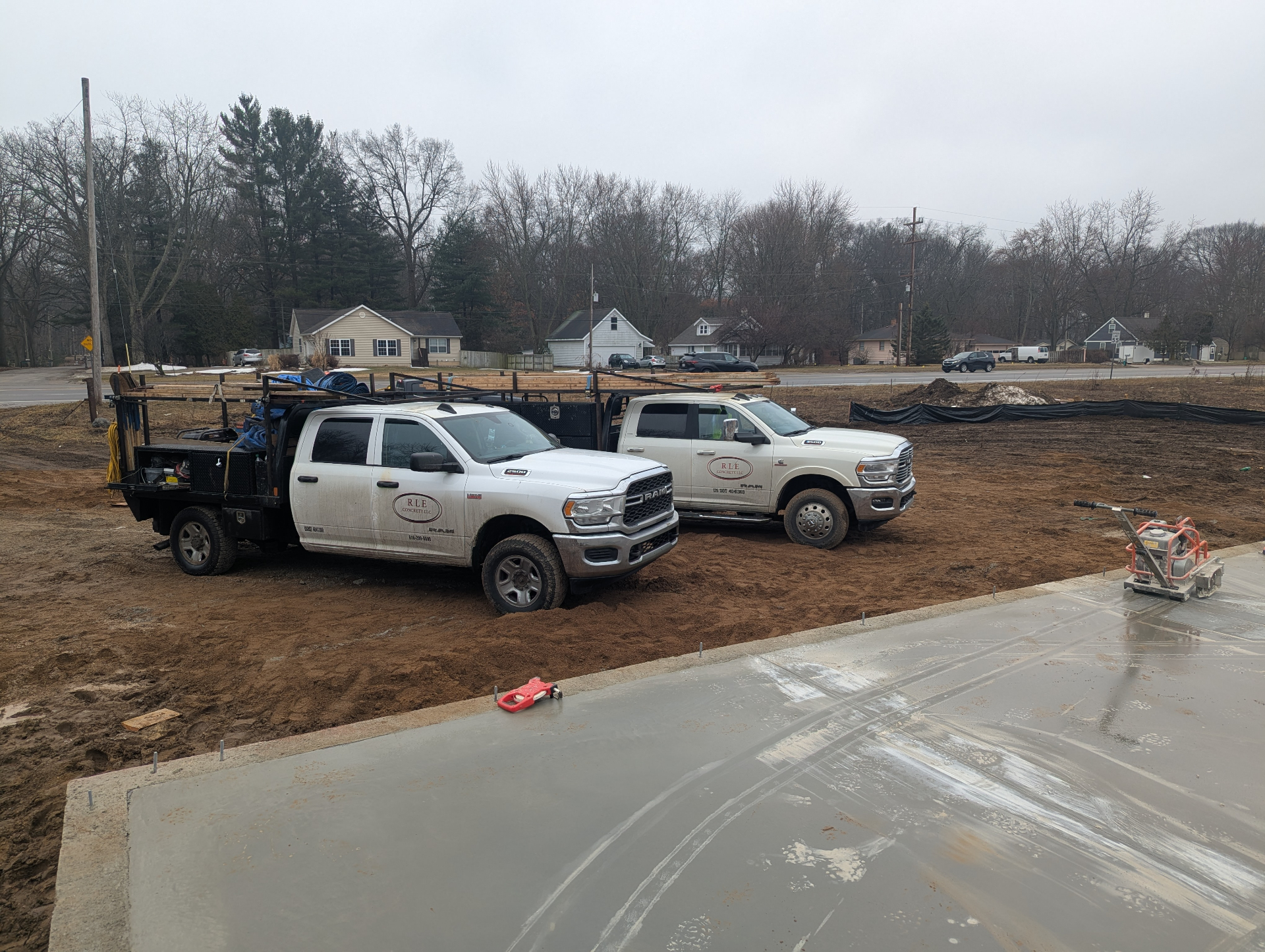 RLE Concrete | Driveway Replacement & Commercial Concrete | Grand Rapids MI